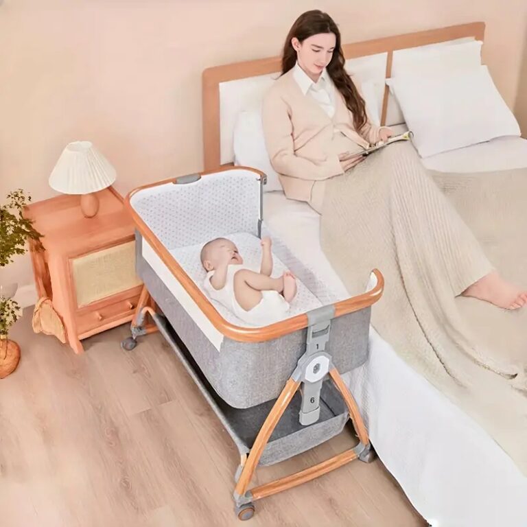 Foldable Mini Crib With Wheels For Baby Bedside Crib Bassinet